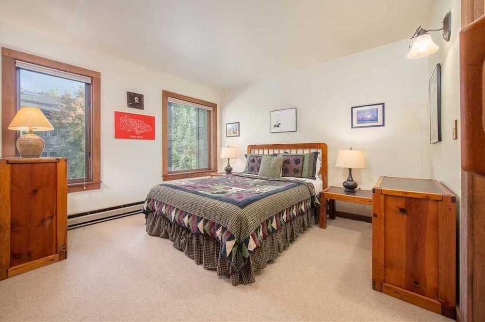 Rmr: Nicely Located 2 Bedroom Condo In Teton Village - Jackson Hole, Wyoming