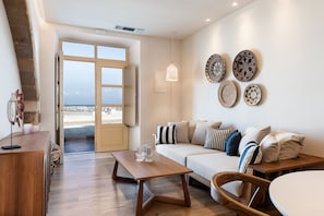 Apartamento Design, 1 quarto (Nephalion) | Sala | Televisor LED de 37 polegadas com canais via satélite, televisor 