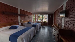 Quarto Standard | Cofre no quarto, secretária, Wi-fi grátis, roupa de cama fornecida 