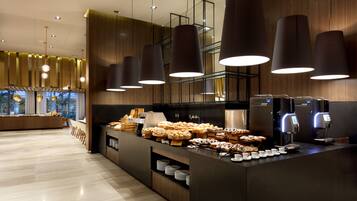 Pequeno-almoço tipo buffet diário incluído