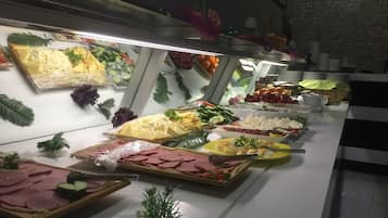 Pequeno-almoço tipo buffet diário incluído
