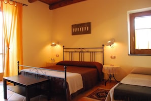 Quartos insonorizados, Wi-fi grátis, acesso para cadeira de rodas