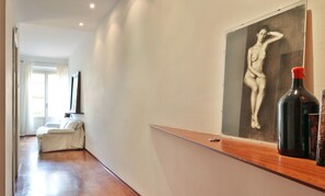 Apartamento, 1 quarto | Área de estar | TV de tela plana