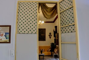 Quarto casal, banheiro compartilhado (Exterior 1) | Wi-Fi de cortesia