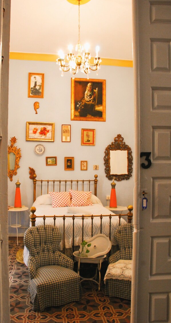 Quarto casal, banheiro compartilhado (Exterior 3) | Wi-Fi de cortesia