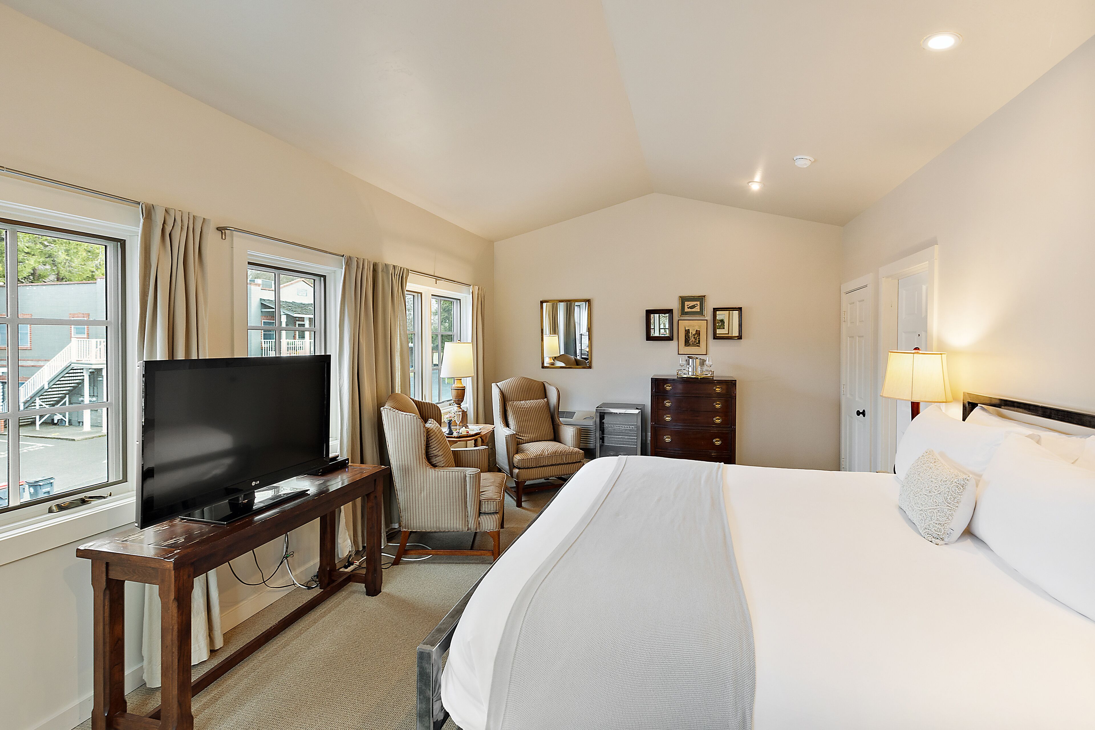 McCully House Inn Reviews, Deals & Photos 2024 - Expedia