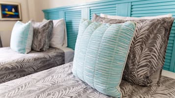 Apartamento, 1 quarto, terraço, no rés do chão | 1 quarto, roupa de alta qualidade, cofre no quarto