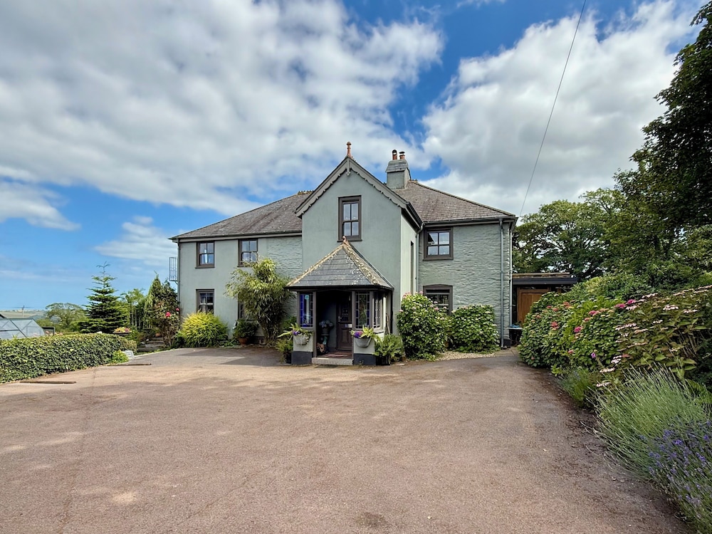 Downton Lodge Country B&b - Dartmouth
