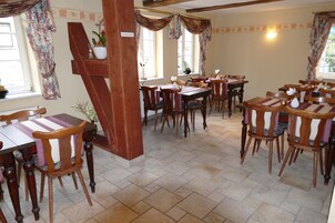 Pequeno-almoço tipo buffet diário incluído