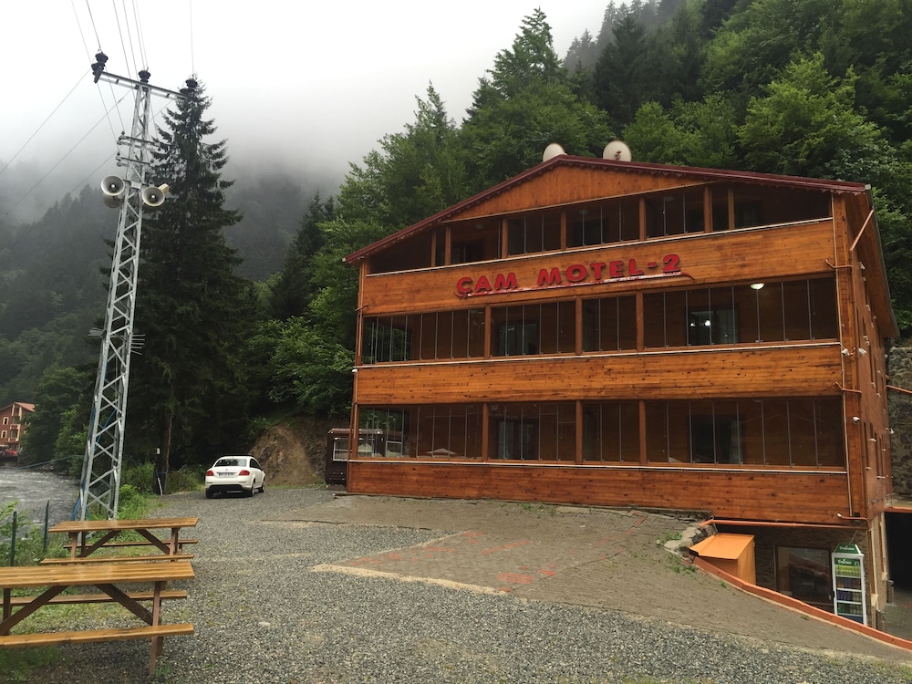 Cam Motel - Rize