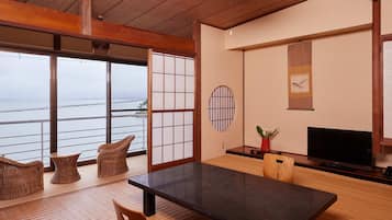 Quarto em estilo japonês, para não fumantes, em edifício anexo | Cofres nos quartos