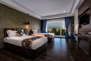 Quarto casal executivo, 1 cama King | 1 quarto, frigobar, cofres nos quartos, escrivaninha