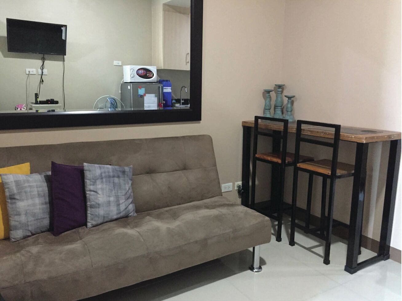 Accessible Clean Cozy Condo To Stay - Pasig