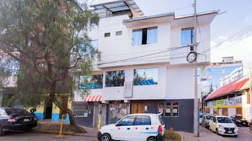 Fachada da propriedade
