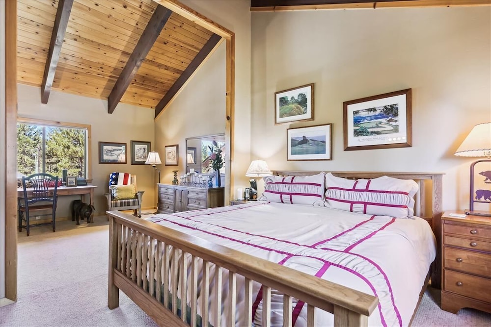3 Bed / 2 Bath With Fantastic Views With Sunny Deck - タホー湖