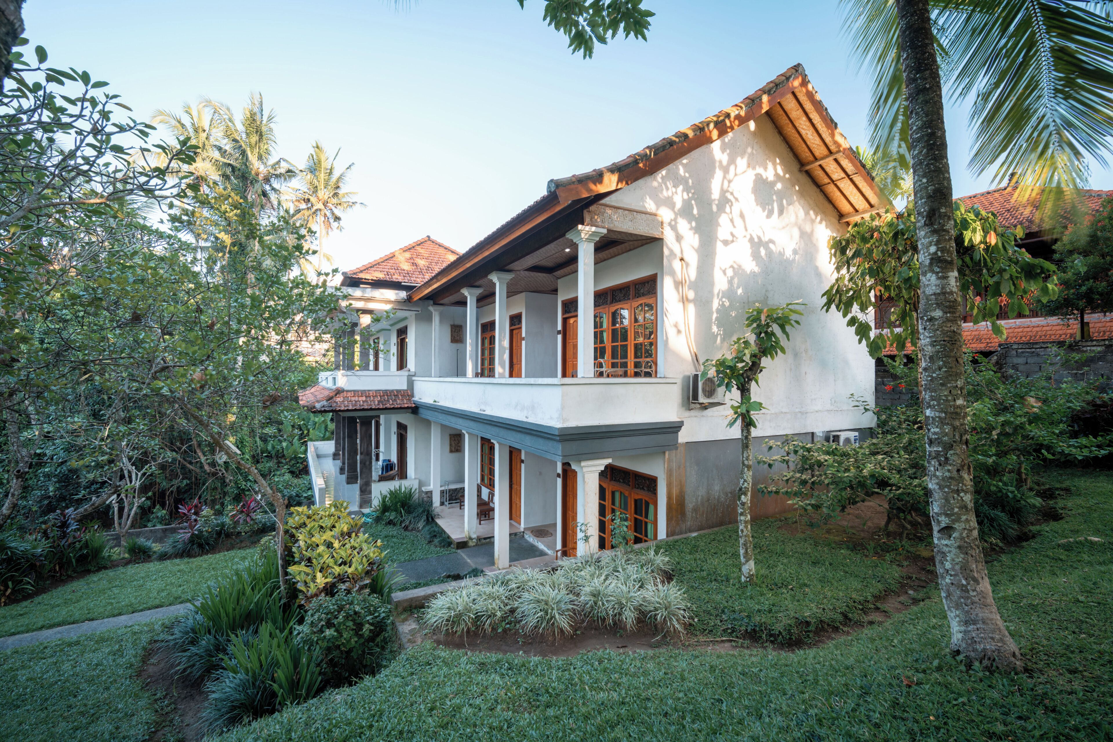 Quarto básico, 1 cama Queen, vista para o jardim | Vista do quarto