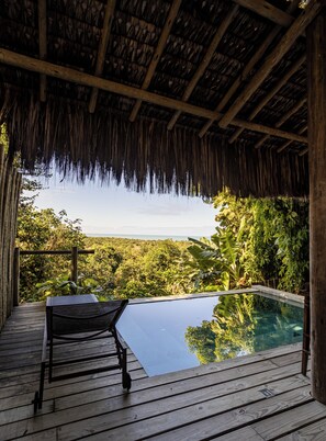 Suite Deluxe, piscina privativa, em frente ao mar (Master) | Roupa de alta qualidade, minibar, cofre no quarto 