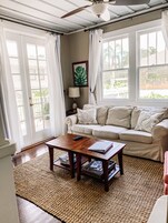 Ferro/tábua de engomar, Wi-fi grátis, roupa de cama fornecida 