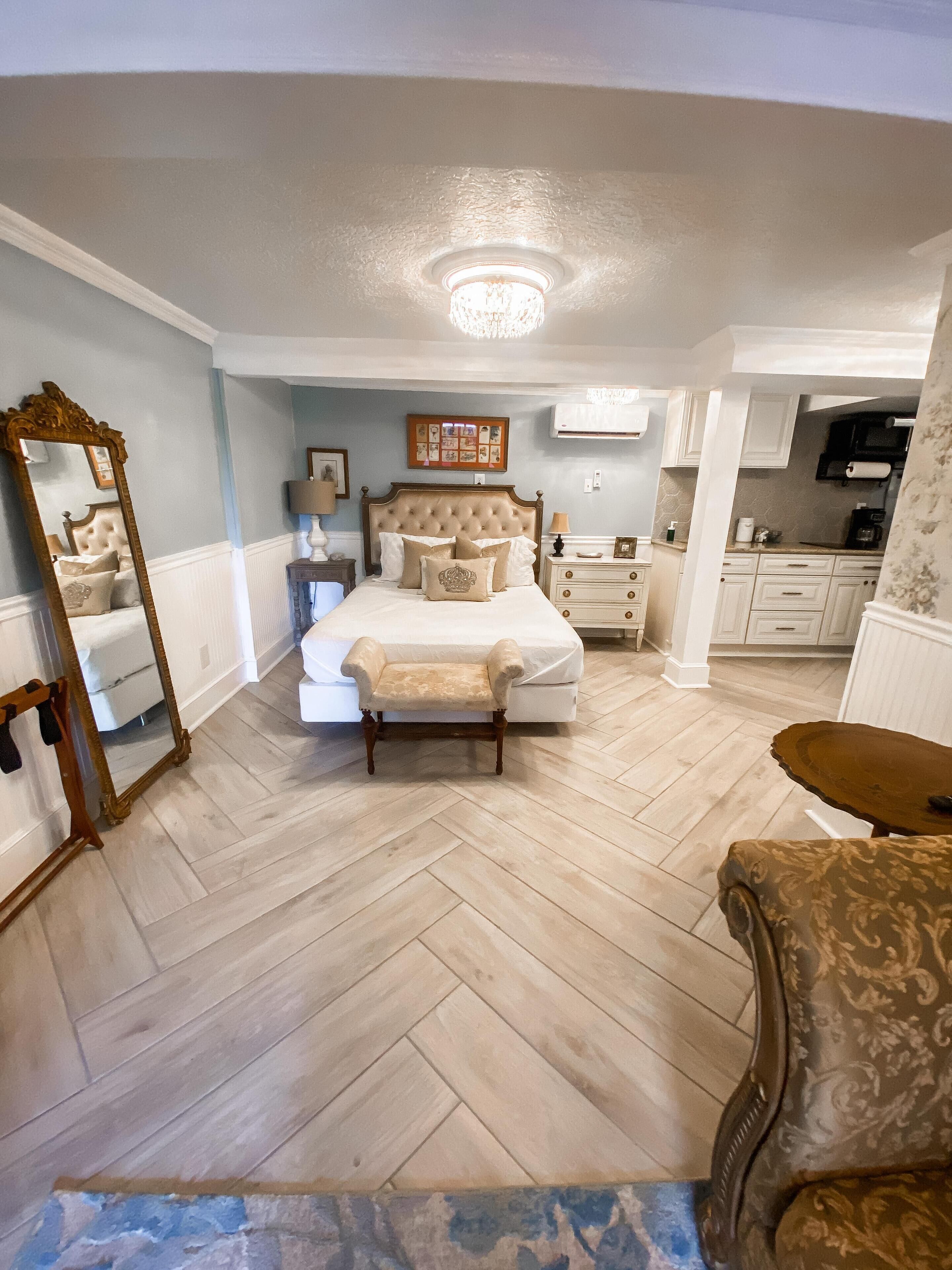 Ferro/tábua de engomar, Wi-fi grátis, roupa de cama fornecida 