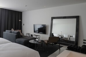 Double black chocolate | Minibar, cofre no quarto, cortinas/cortinados opacos, Wi-fi grátis 