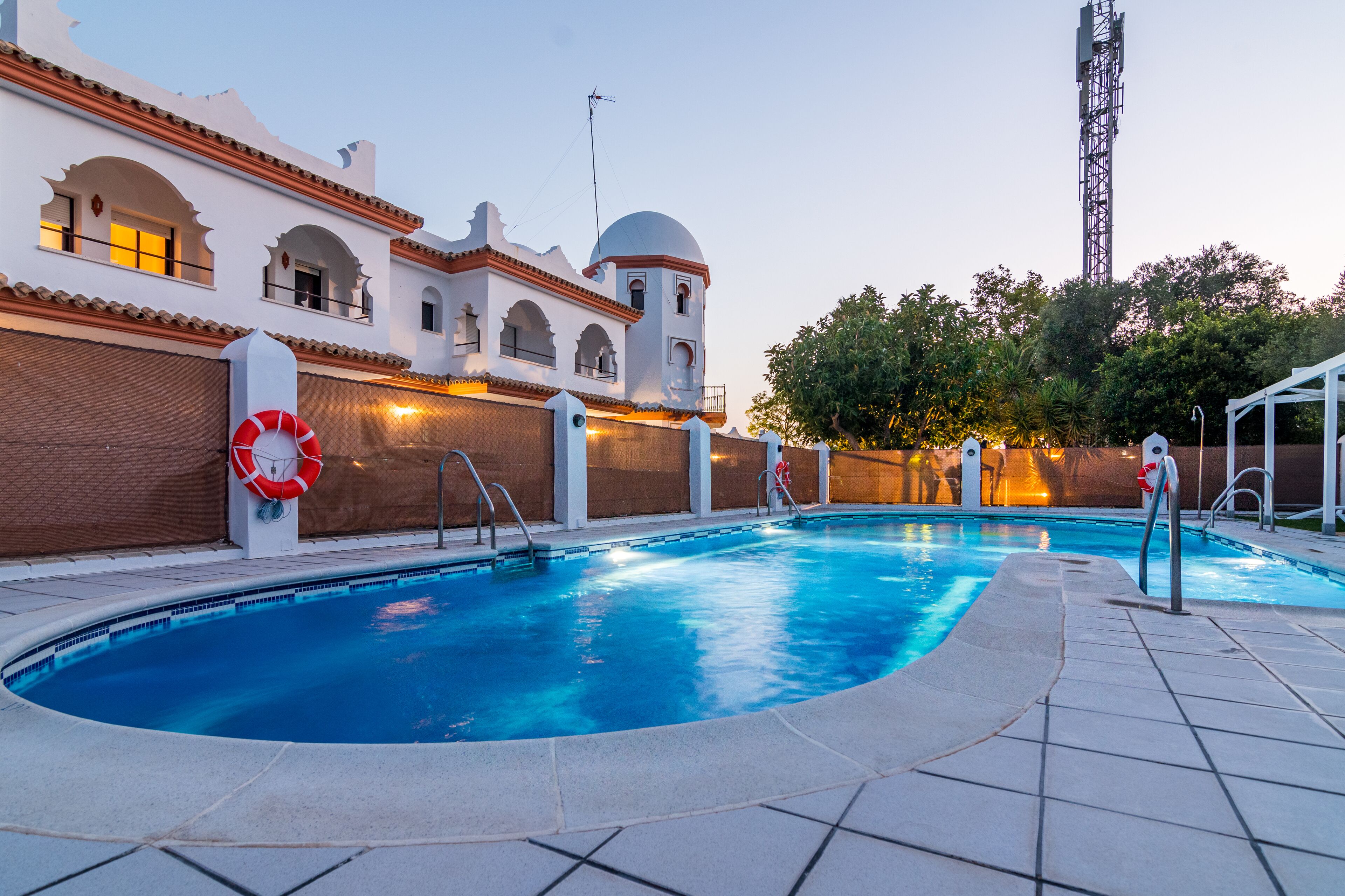 Piscina exterior sazonal 