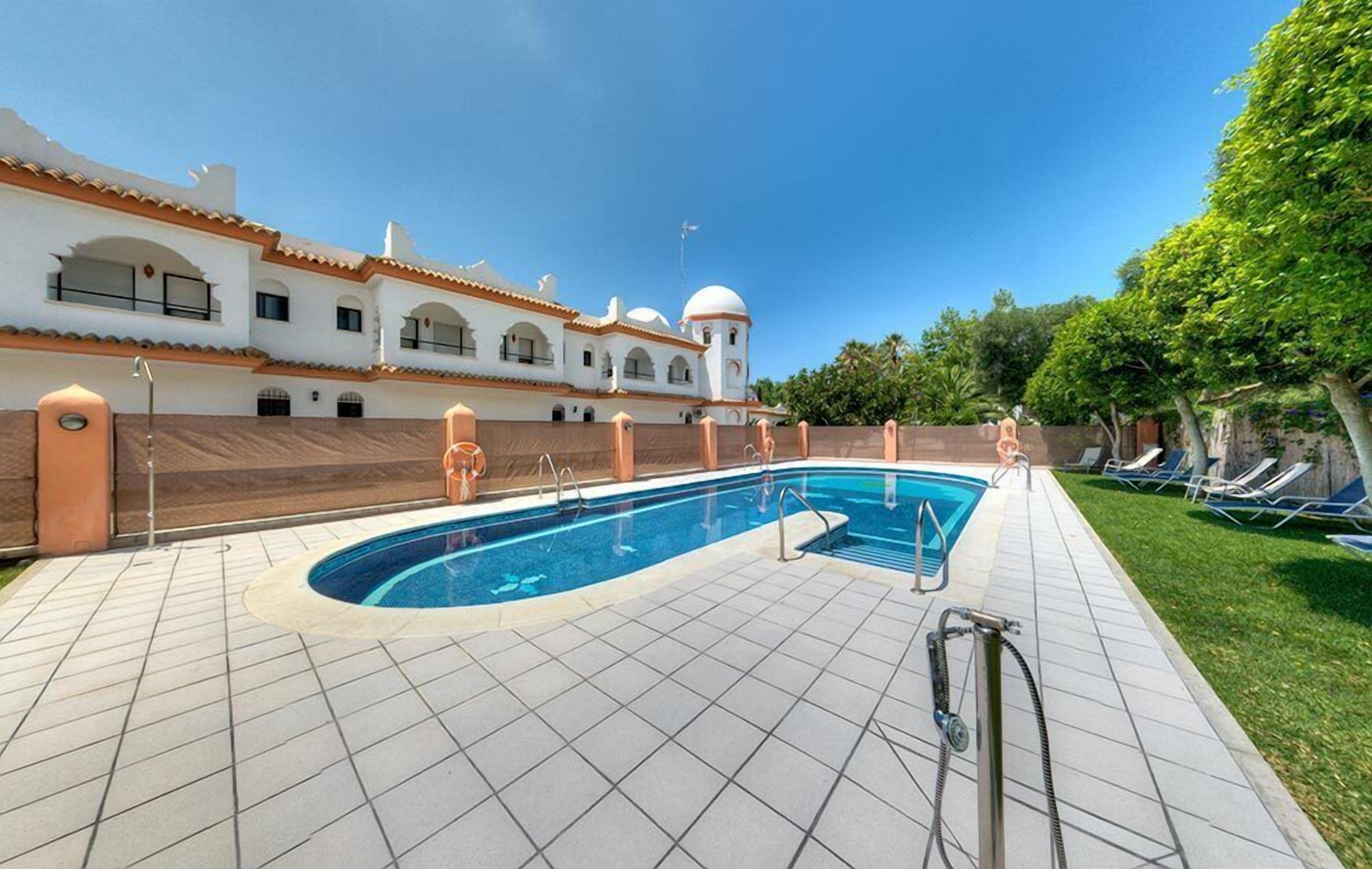 Piscina exterior sazonal 