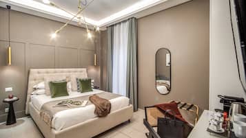 Quarto casal luxo | Roupas de cama premium, frigobar, cofres nos quartos, escrivaninha