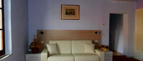 Quarto Duplo | Sala de estar | TV de ecrã plano