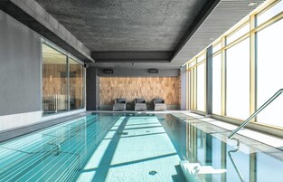 Piscina interna, piscina externa