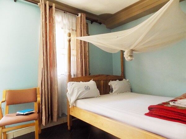 Rosama Guest House - Kampala
