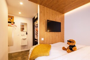 BUNK ROOM + | Roupa hipoalergénica, cofre com capacidade para portátil 