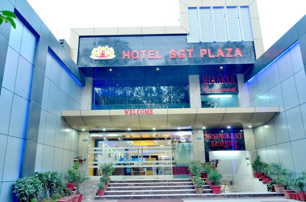 Hotel Sgt Plaza - Varanasi