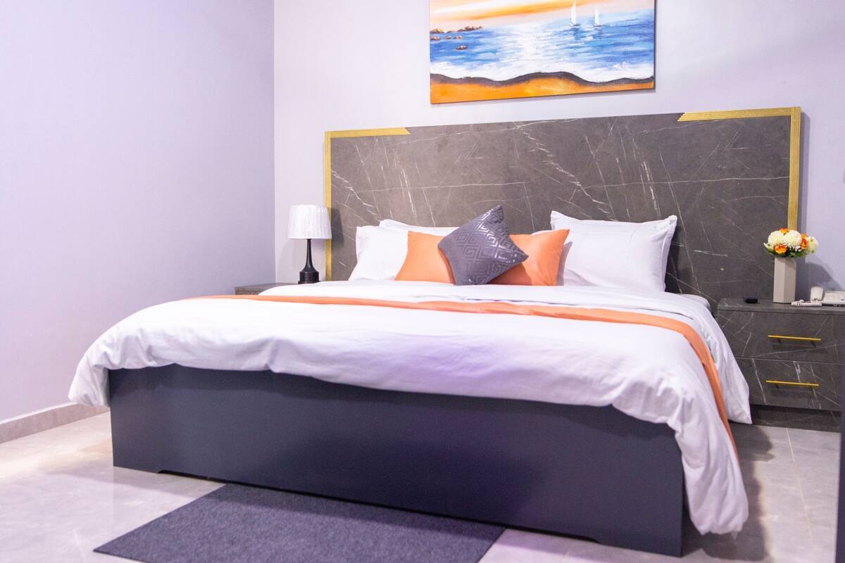 Quarto Duplo Deluxe, 1 quarto, não fumadores | Minibar, secretária adequada para computadores portáteis, Wi-fi grátis