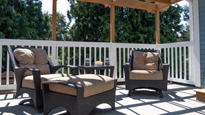 Suíte romântica, banheiro privativo (King Garden Suite) | Sacada