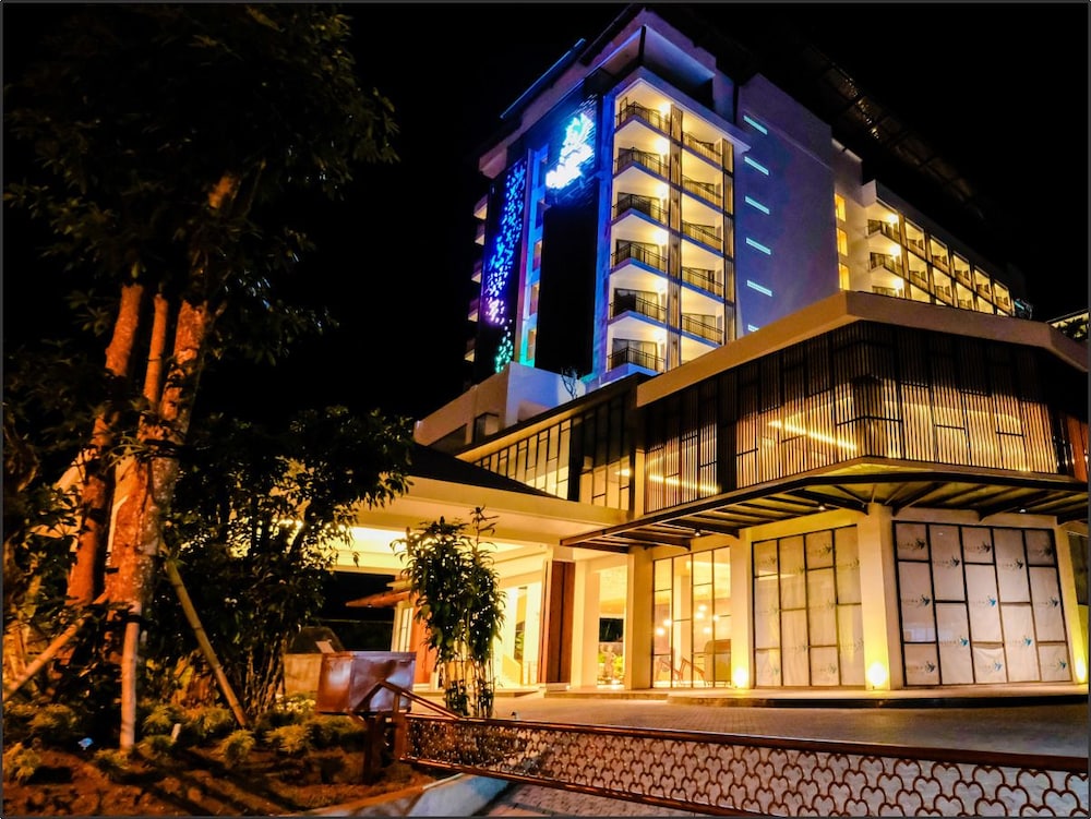 Illira Hotel Banyuwangi - Banyuwangi