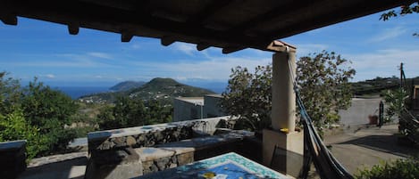 Vila, 1 quarto | Terraço/pátio