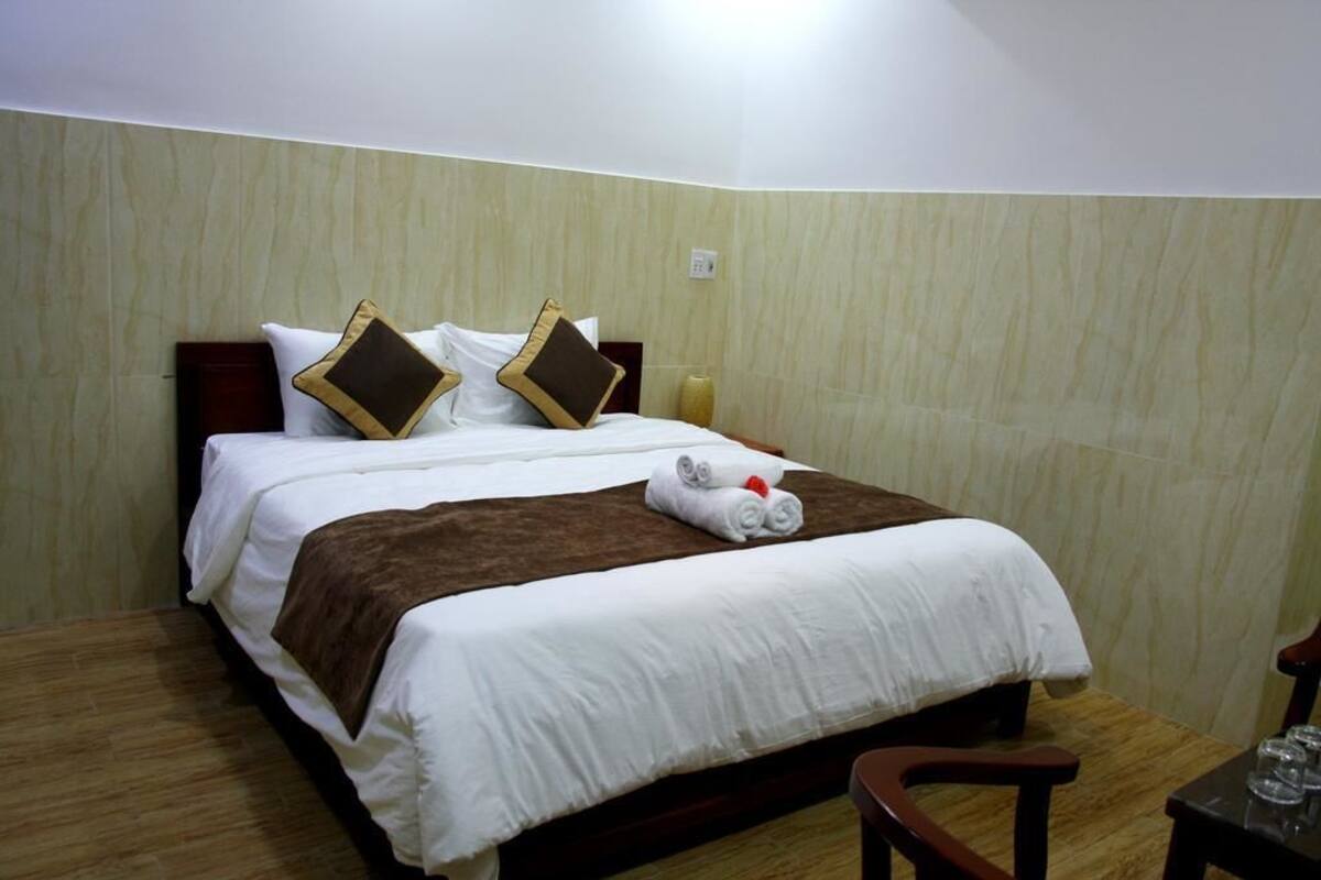 Secretária, Wi-fi grátis, roupa de cama fornecida