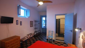 Apartamento, 1 quarto | 1 quarto, ferros/tábuas de passar roupa, Wi-Fi de cortesia