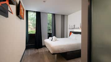 Quarto Duplo Standard, 1 cama de casal | Wi-fi grátis