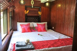 1 quarto, roupa de alta qualidade 