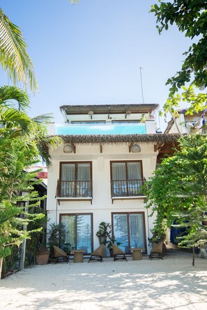 Fachada da propriedade