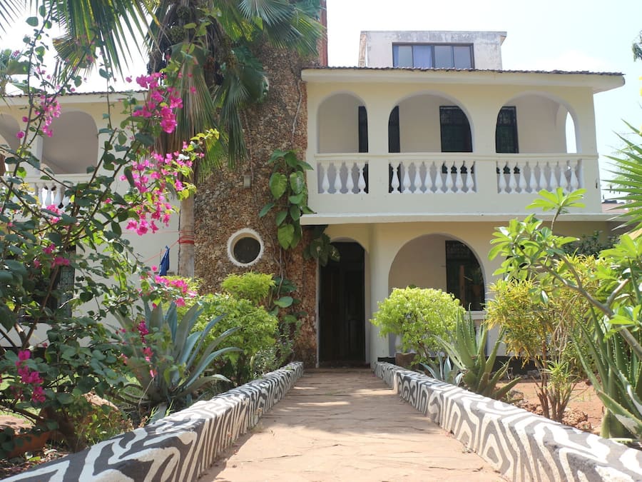 Fachada da propriedade