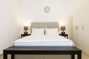 Apartamento Cidade, 3 quartos | 3 quartos, lençóis de algodão egípcio, roupa de alta qualidade 