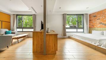 Quarto Quádruplo, vista para a montanha | Cortinas/cortinados opacos, Wi-fi grátis, roupa de cama fornecida