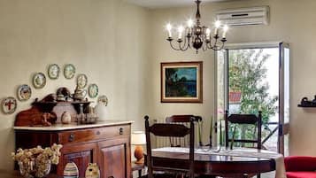 Villa, 3 quartos | Refeições no quarto