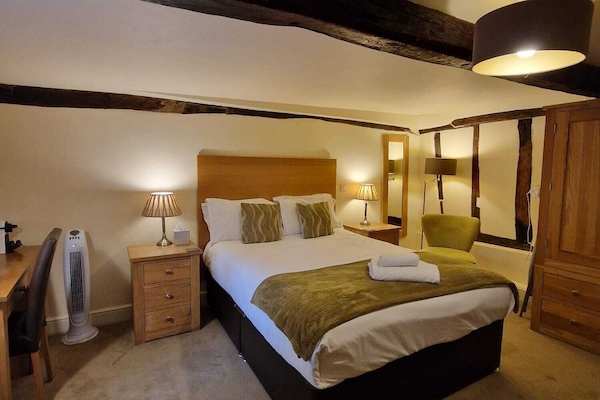 Standard Double King room | Escrivaninha, ferros/tábuas de passar roupa, Wi-Fi de cortesia