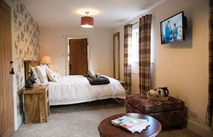 Quarto casal, 1 cama King | Individualmente decorados, individualmente mobiliados