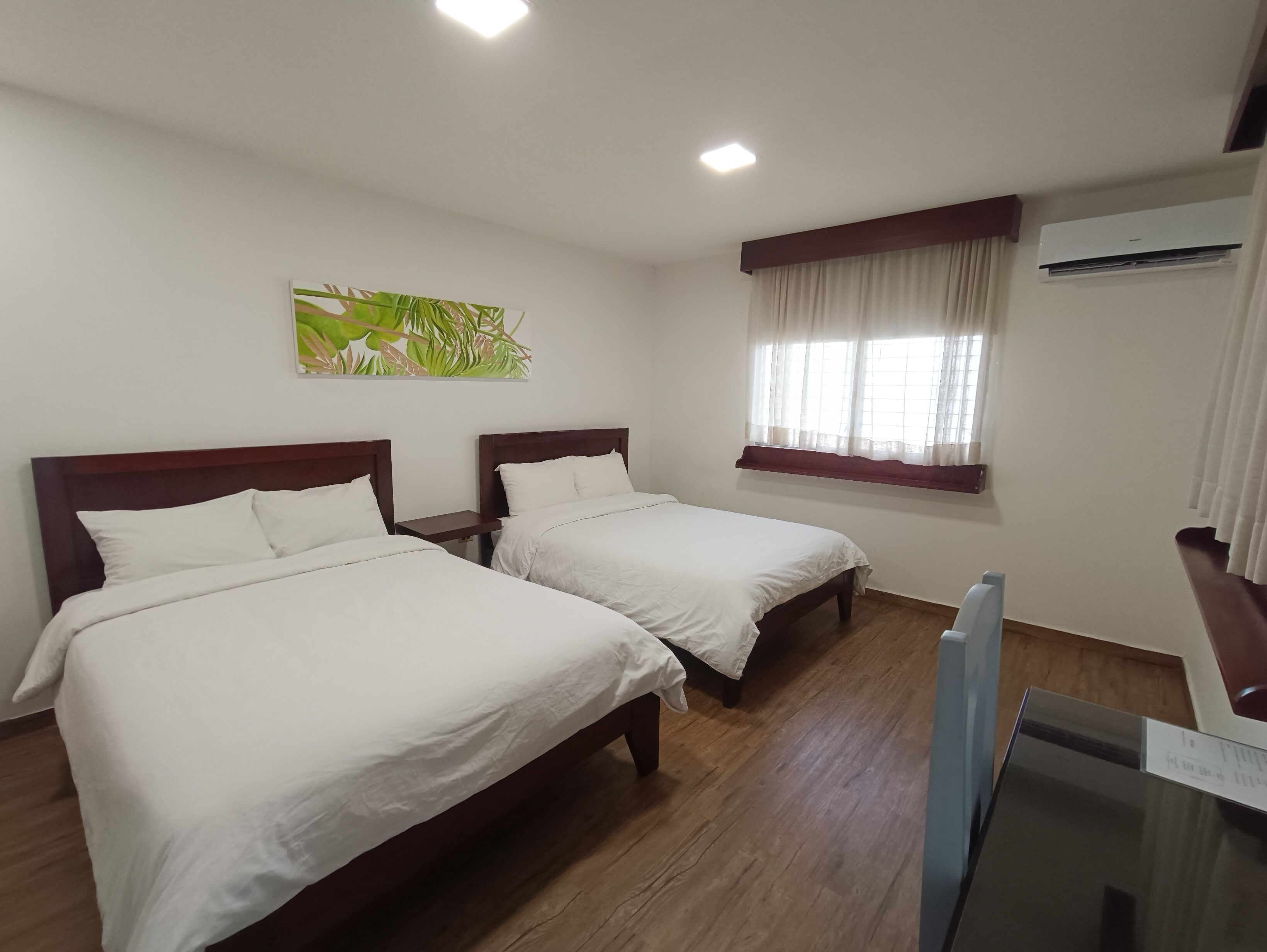 Quarto casal luxo | Banheiro | Chuveiro, produtos de toalete grátis, toalhas de banho 