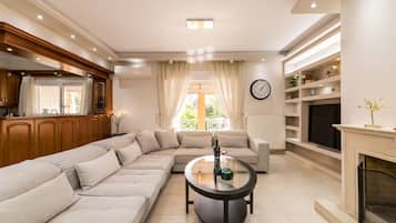 Superior Apartment with two Balconies | Pormenores do exterior