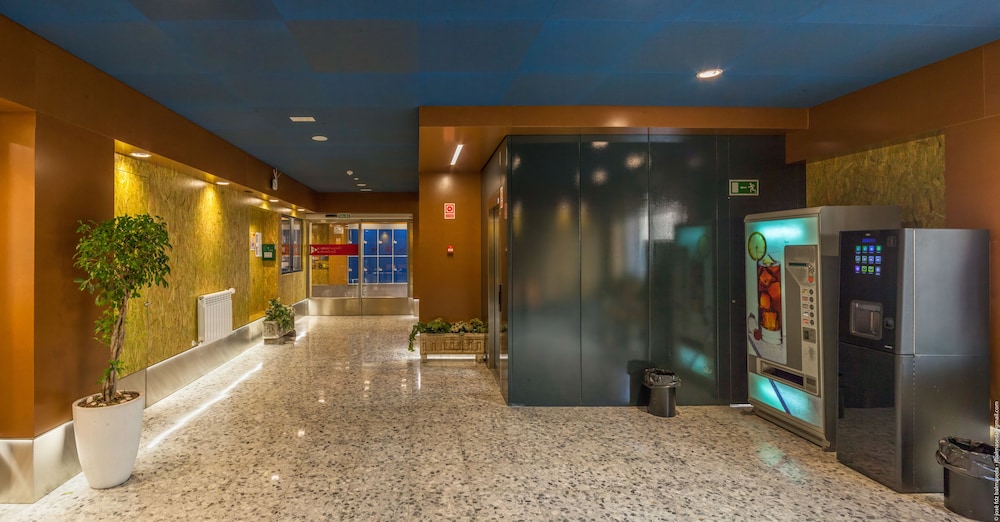 Albergue San Francisco De Asis - Hostel - León